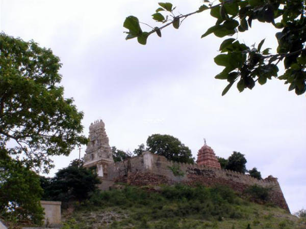 శ్రీ కృష్ణ దేవరాయలు పాలించిన గడ్డ ... అనంతపురం !! | tourist attactions ...