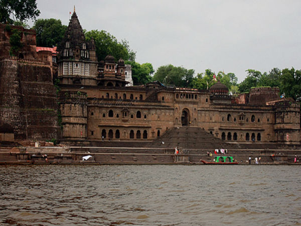 places visit maheshwar in madhya pradesh - Telugu Nativeplanet