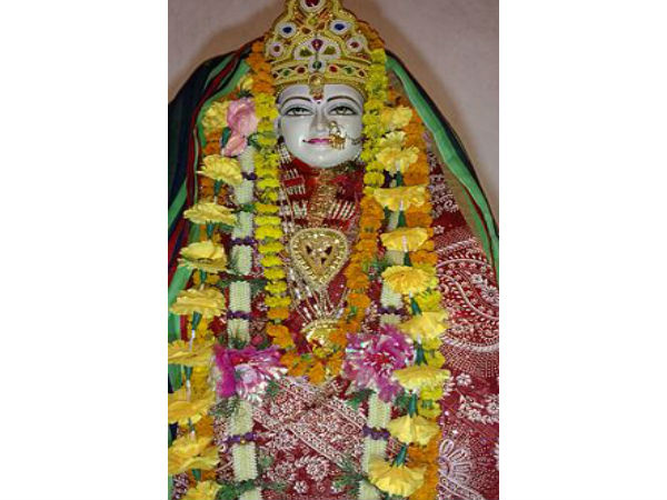 శని మహాత్మస్వామి ఆలయం, పావగడ, కర్ణాటక ! | Sheetla Devi Shani Mahatma ...