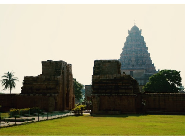 రాయ‌ల‌సీమ‌లో దాగిన ర‌హ‌స్యాల మూట‌.. గుత్తి కోట‌! | Gutti kota.. Hidden ...