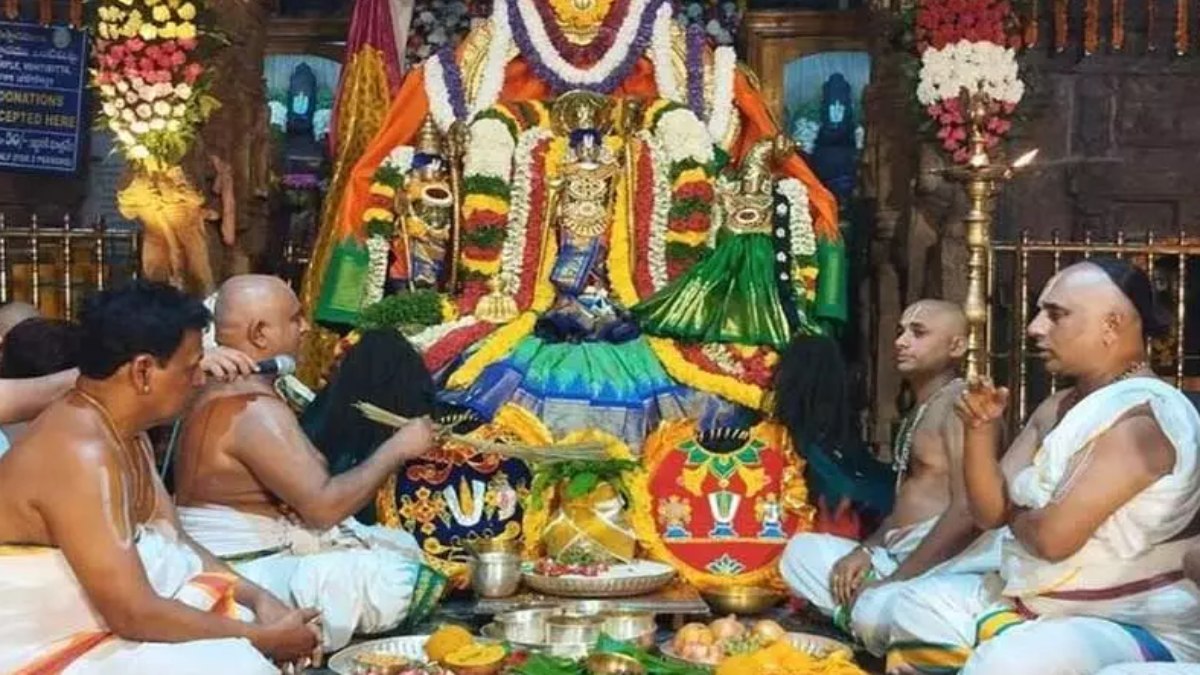 ఒంటిమిట్ట శ్రీ కోదండరామస్వామి ఆలయంలో టీటీడీ అన్న‌ప్ర‌సాదం ప్రారంభం ...